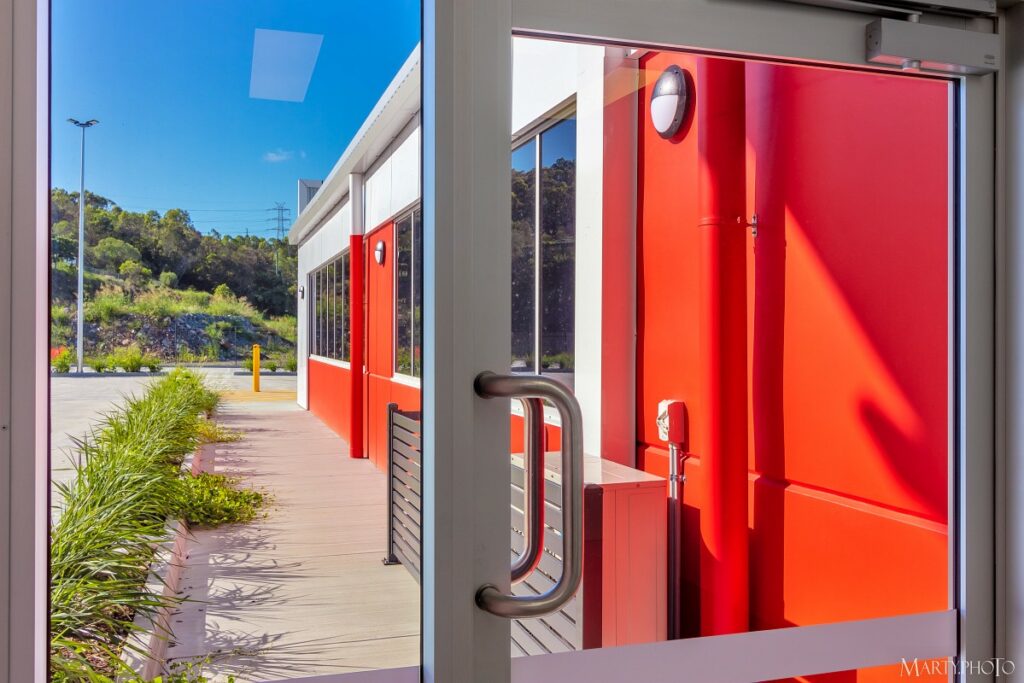 Dual Tenancy Office/Warehouse Facility - Spaceframe Design + Construct ...