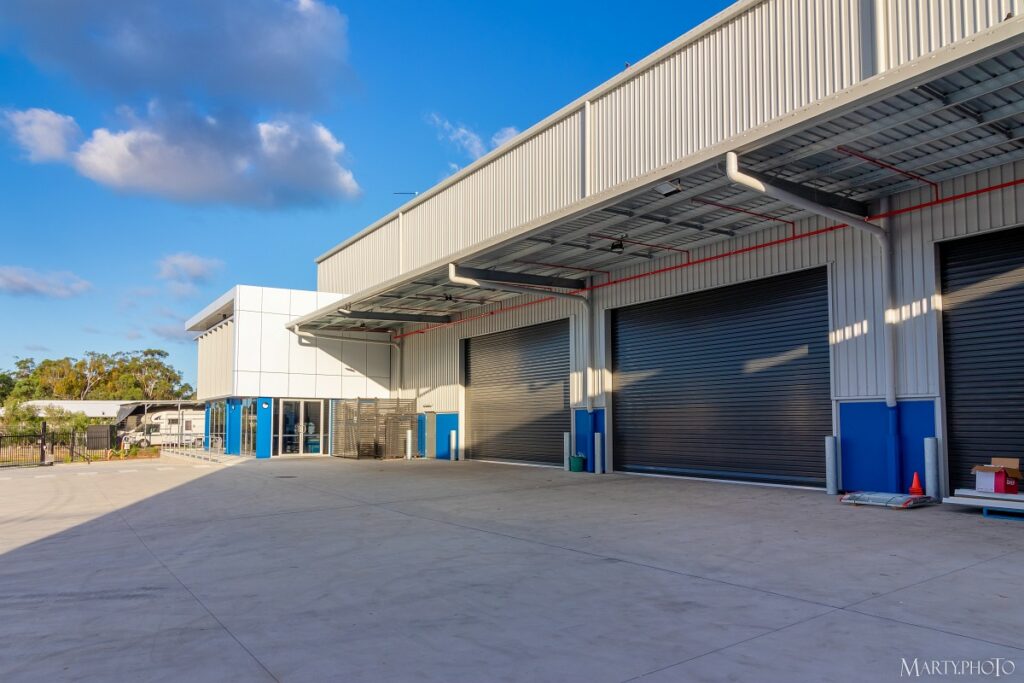 Dual Tenancy Office/Warehouse Facility - Spaceframe Design + Construct ...