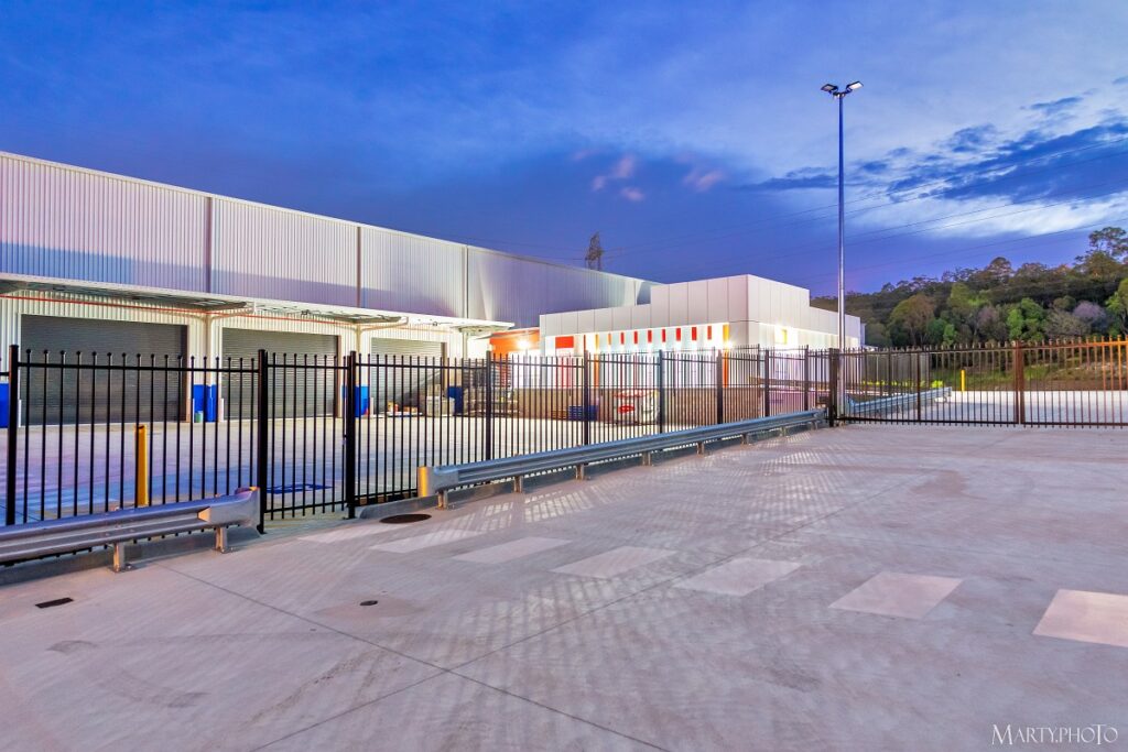 Dual Tenancy Office/Warehouse Facility - Spaceframe Design + Construct ...